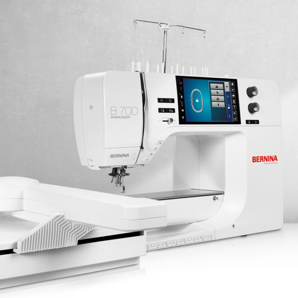 BERNINA 700 (module inclus) – BERNINA France